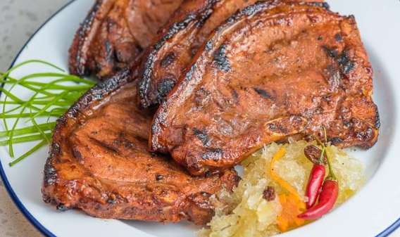 Pork Chop Nutrition - Calories and Health Benefits - YeyeLife