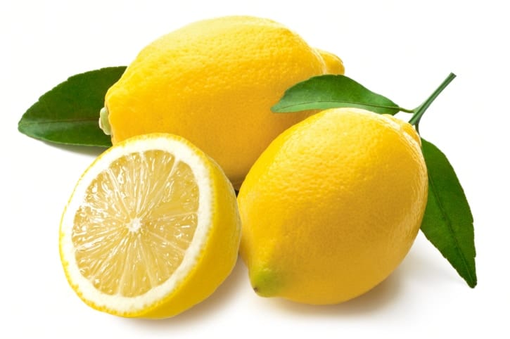 10 Side Effects Of Lemon Juice On Face - YeyeLife