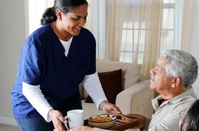 Pros And Cons Of An In-Home Carer - YeyeLife